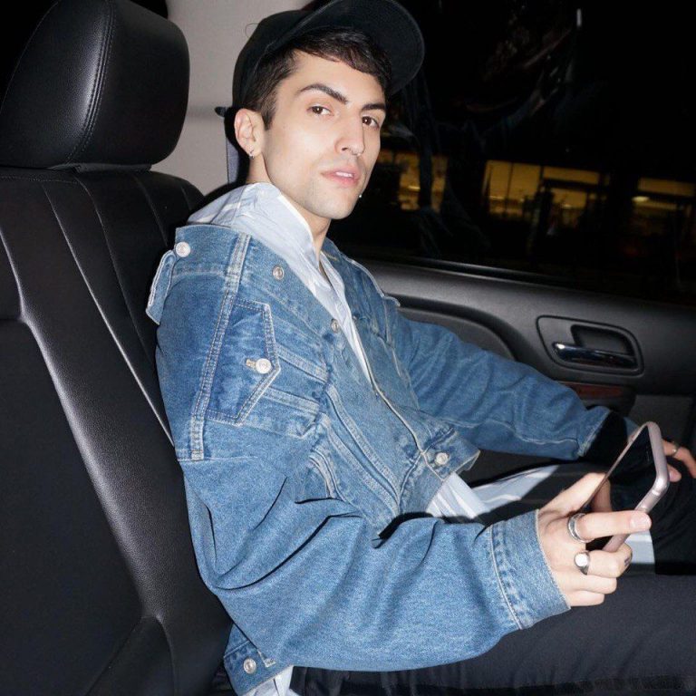 Pentatonix singer Mitch Grassi's Wiki: Weight Loss, Cancer, Married, Gay