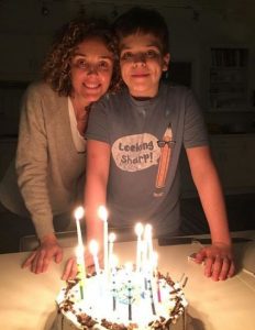 Who is Rishia Haas? Andrew Zimmern wife's Wiki: Age, Net Worth, Son ...