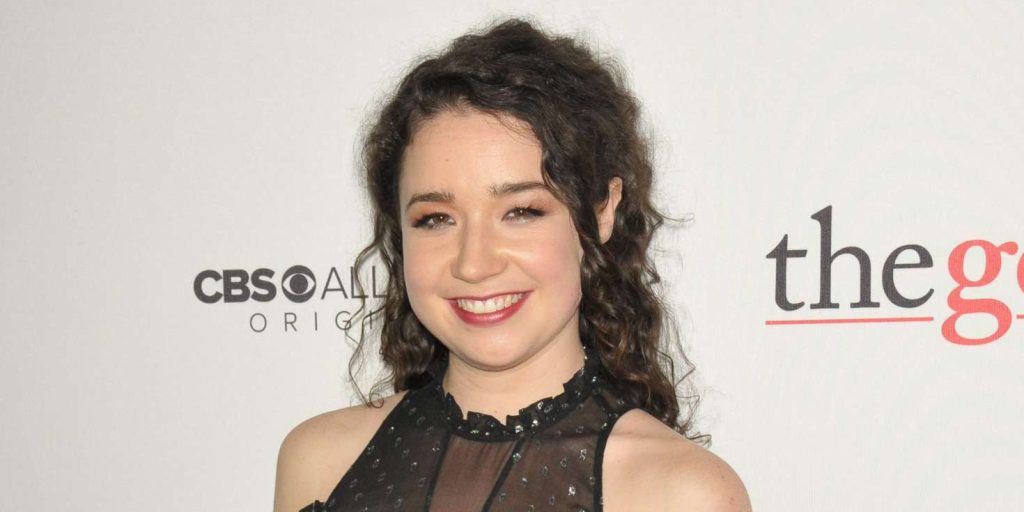 Sarah Steele Wiki Bio, age, engaged, weight loss, net worth, married