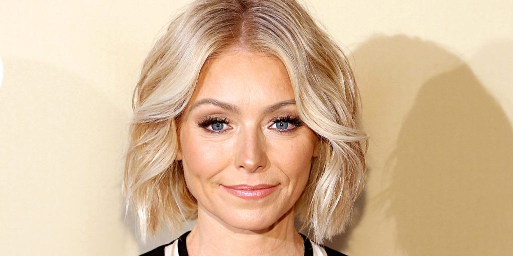 Kelly Ripa Wiki Bio, son, net worth, husband Mark Consuelos, family, kids