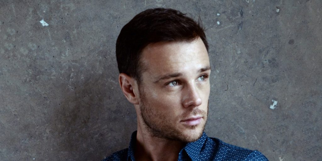 Rupert Evans (Charmed) Wiki Bio, height, married, net worth. Is he gay?