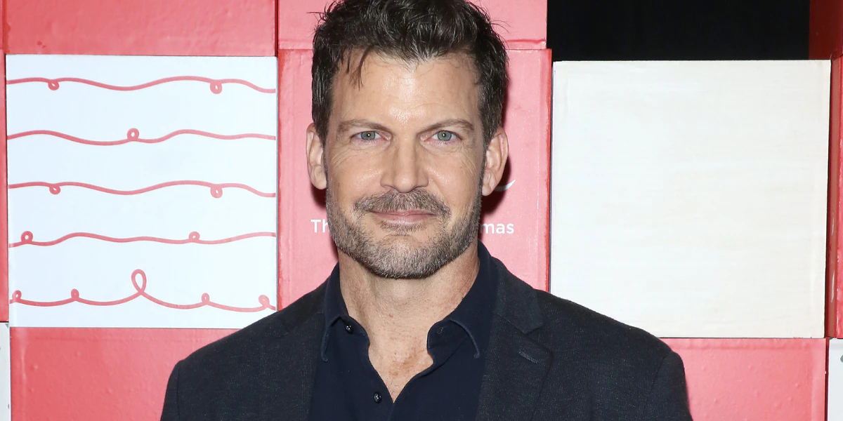 What is Mark Deklin doing today? Wife, Net Worth, Height, Wiki