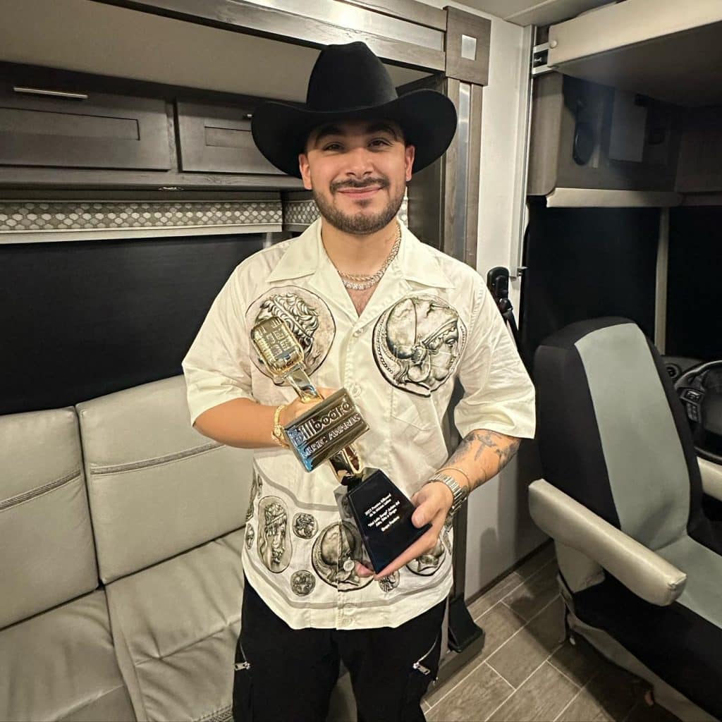 The Life and Career of Adelaido Solís: A Young and Talented Singer