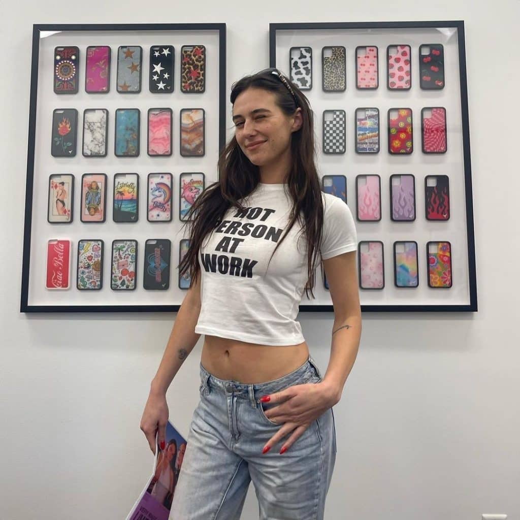 How Did Devon Lee Carlson Become Famous? Her Age, Height, Dating